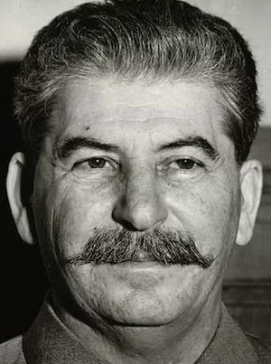 Joseph Stalin : sa biographie, filmographie, et quelques photos