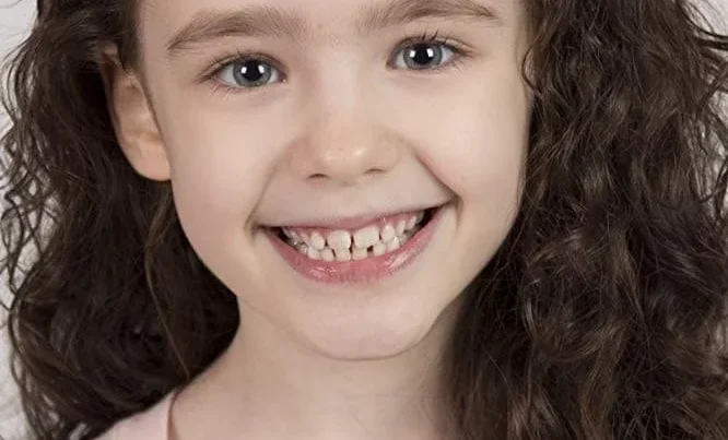 Clara Stack : sa biographie, filmographie, et quelques photos