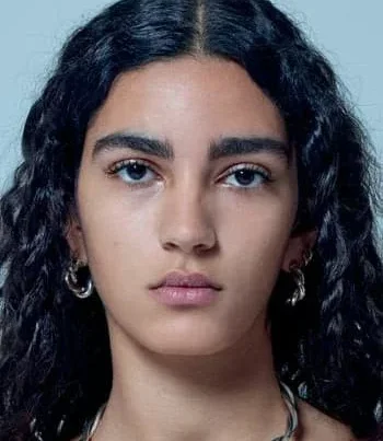 Nina Zem : sa biographie, filmographie, et quelques photos