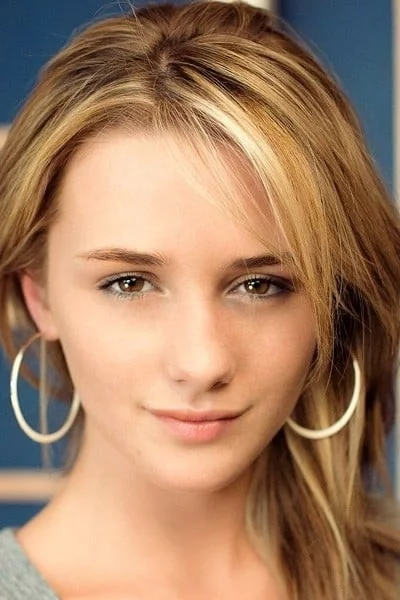 Addison Timlin : sa biographie, filmographie, et quelques photos