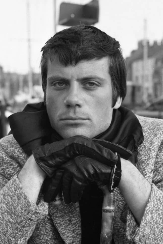 Oliver Reed : sa biographie, filmographie, et quelques photos