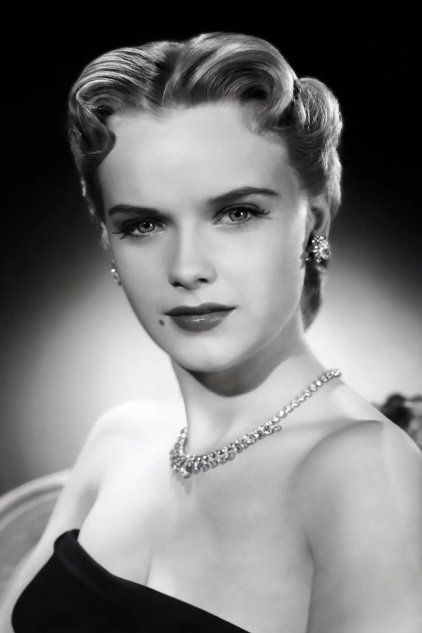 Anne Francis : sa biographie, filmographie, et quelques photos