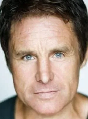 Christopher Guard : sa biographie, filmographie, et quelques photos