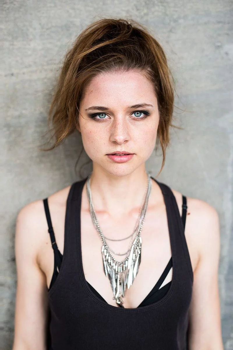 Svenja Jung : sa biographie, filmographie, et quelques photos